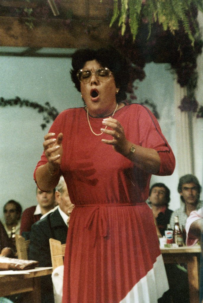 Calaya-una-solista-de-raza-presente-en-la-muestra-Cantadores – Ciudad ...